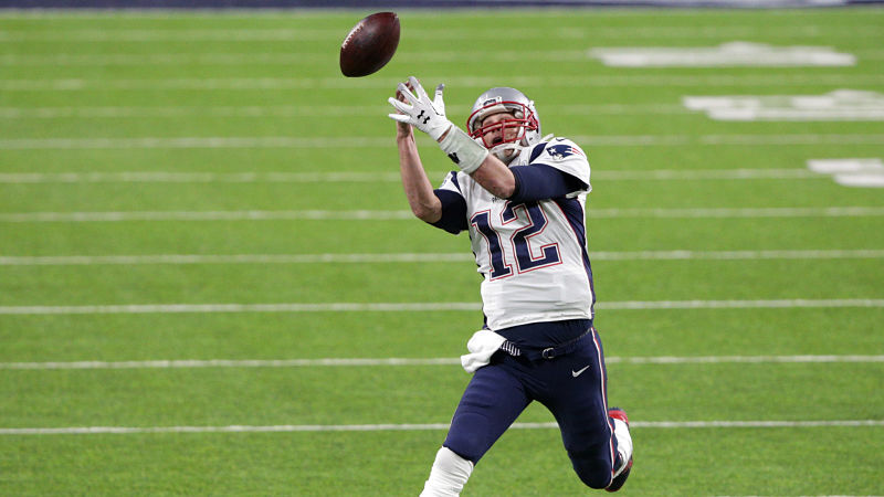 Shannon Sharpe Takes Shot At Tom Brady After Baker Mayfield's Catch ...