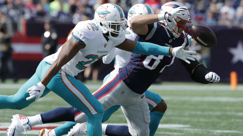 Rob Gronkowski Injury: Patriots Tight End Exits Vs. Dolphins With Ankle ...