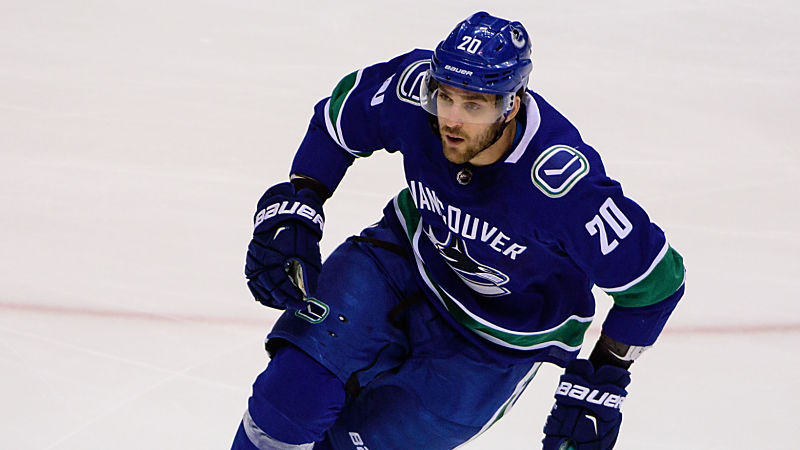 Brandon Sutter Gives Canucks Early Lead Over Bruins With Gritty Goal ...