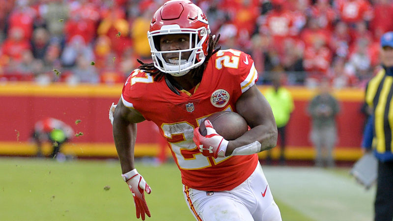 Chiefs' Kareem Hunt Seen Shoving, Kicking Woman In Video Of Hotel ...