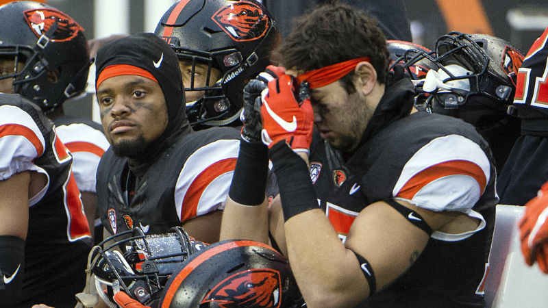Watch Oregon State Botch One Of Dumbest Trick Plays In Football History ...