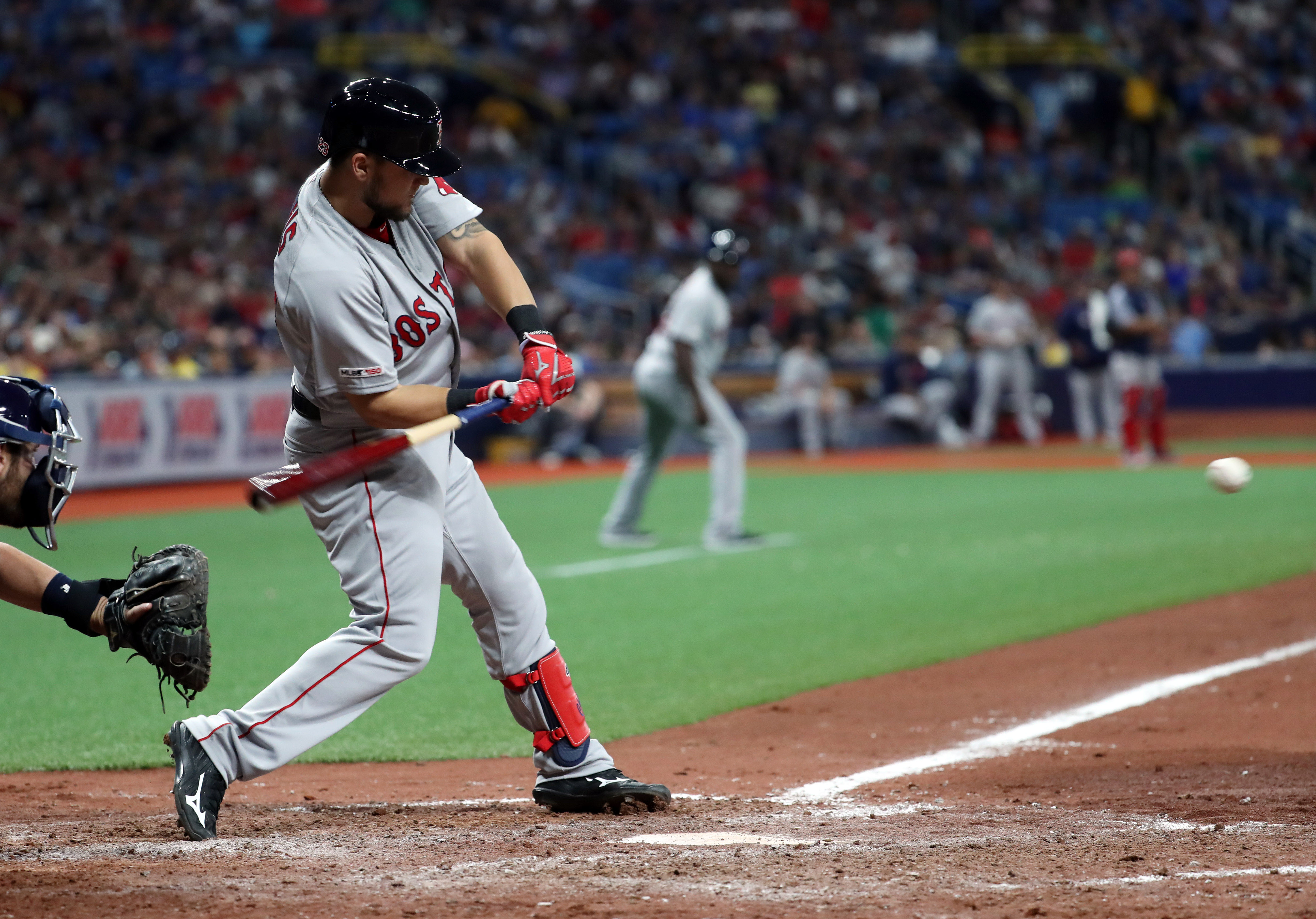 Michael Chavis Hugs Family After Red Sox Debut In Heartwarming Photos ...