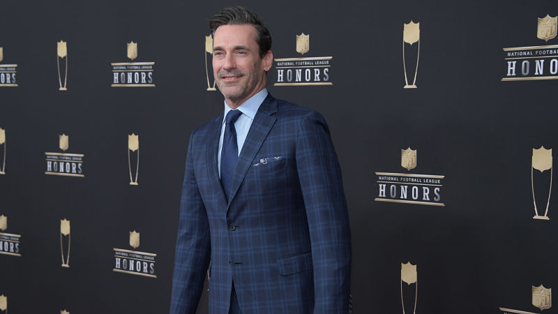 Jon Hamm Sums Up Thoughts On Bruins, Boston Sports With This Remark ...