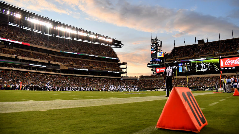Watch USWNT's Carli Lloyd Drill 55-Yard Field Goal At Eagles Practice ...