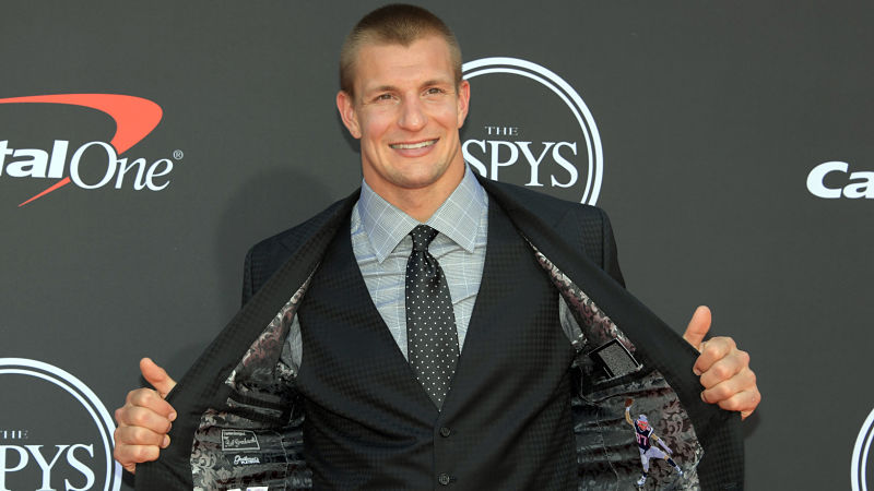 Why Rob Gronkowski's CBD Announcement Might Be Biggest Sign Yet He'll ...