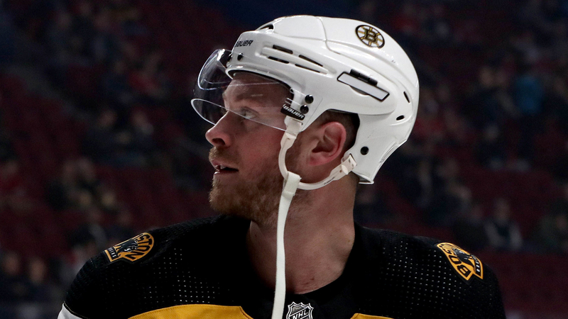 Bruins' Chris Wagner Fights Andreas Athanasiou Late In Win Vs. Red ...