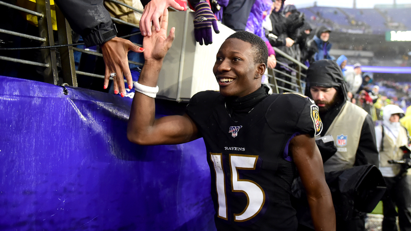 Hollywood Brown Campaigns For Ravens To Add Cousin Antonio Brown - NESN.com