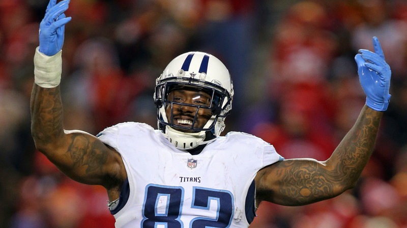 NFL Rumors: Patriots Interested In Free Agent Tight End Delanie Walker ...