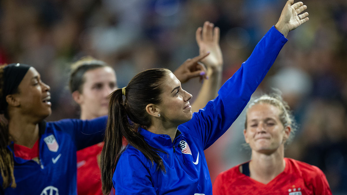 USWNT's Alex Morgan Announces She's Tested Positive For COVID-19 - NESN.com