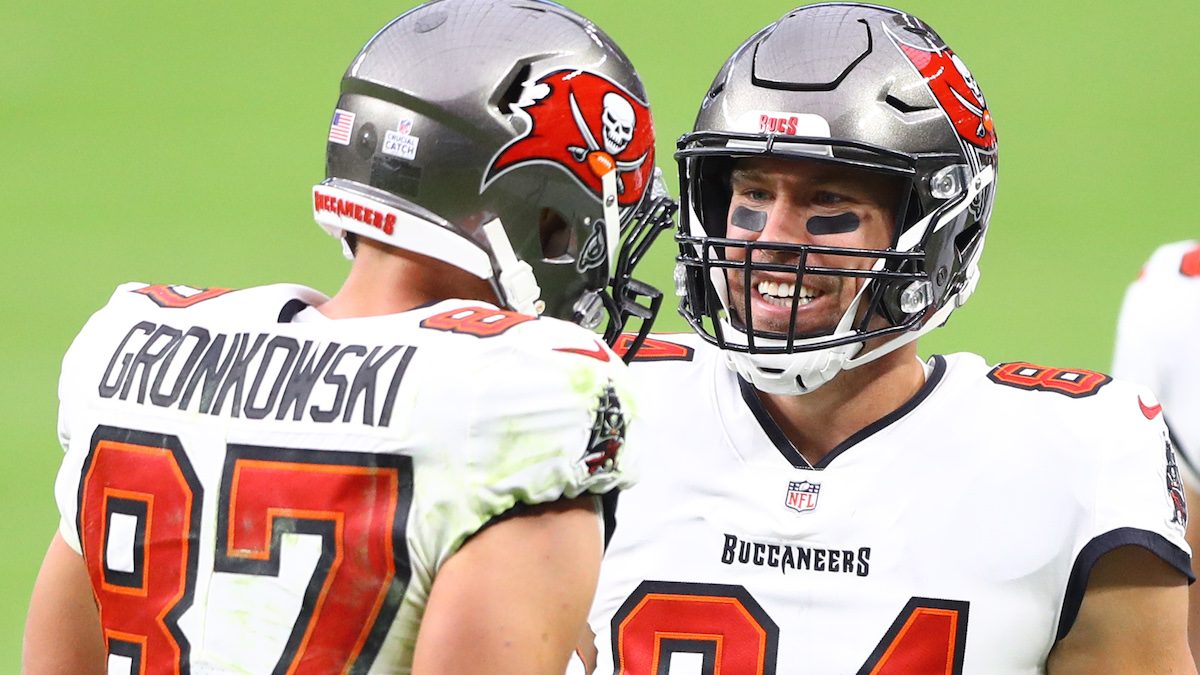 Buccaneers Teammate Sums Up Rob Gronkowski With Perfect Description ...