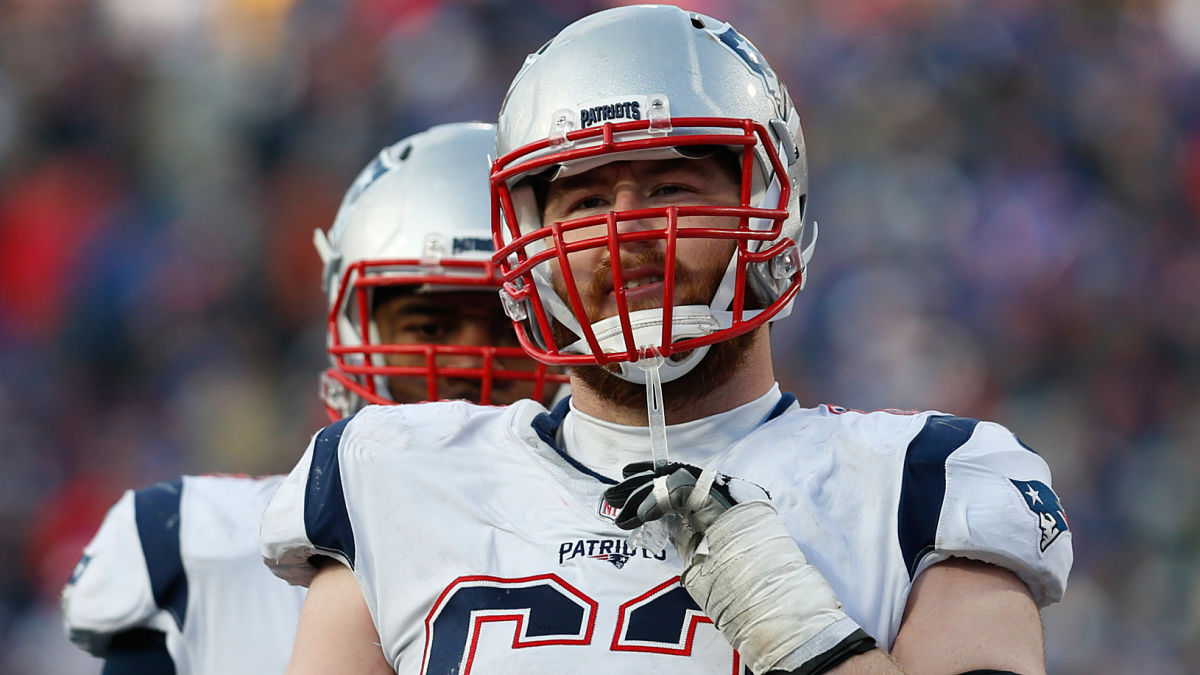 Here's Why NFL Writer Isn't High On Chiefs' Deal For Joe Thuney