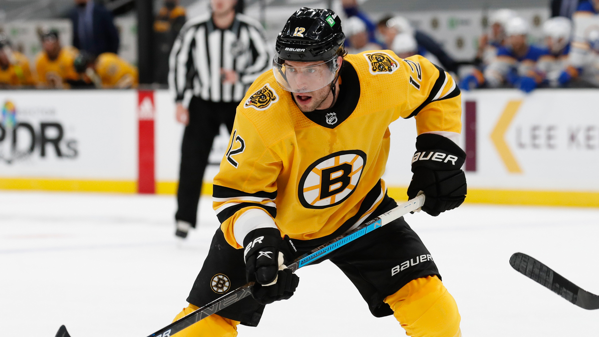 Watch Craig Smith Stay Hot, Double Bruins' Lead Vs. Islanders