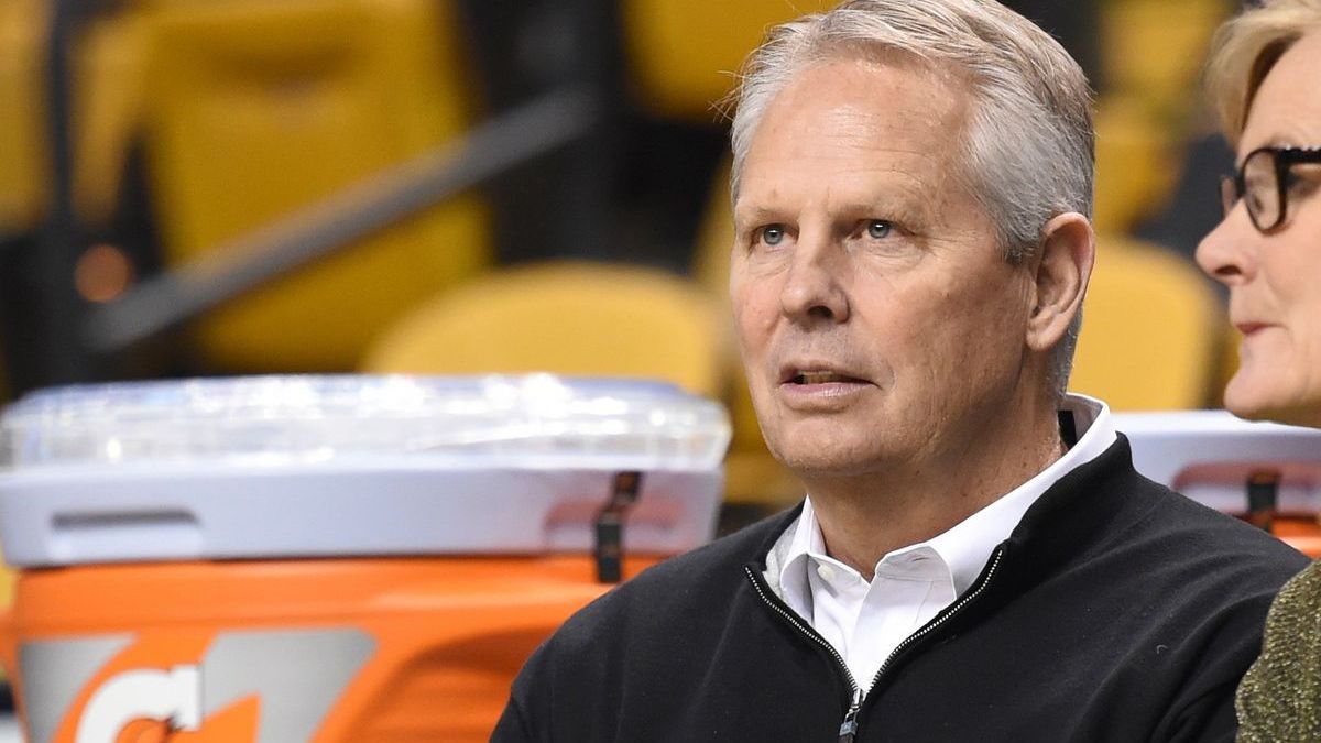 Danny Ainge Posts Curiously Timed Tweet After Photo Of Home Shows No ...