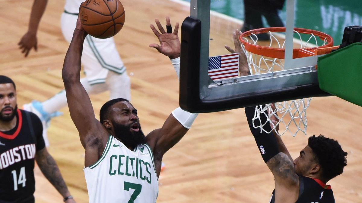 Celtics' Jaylen Brown 'OK' After Leaving Game Vs. Rockets