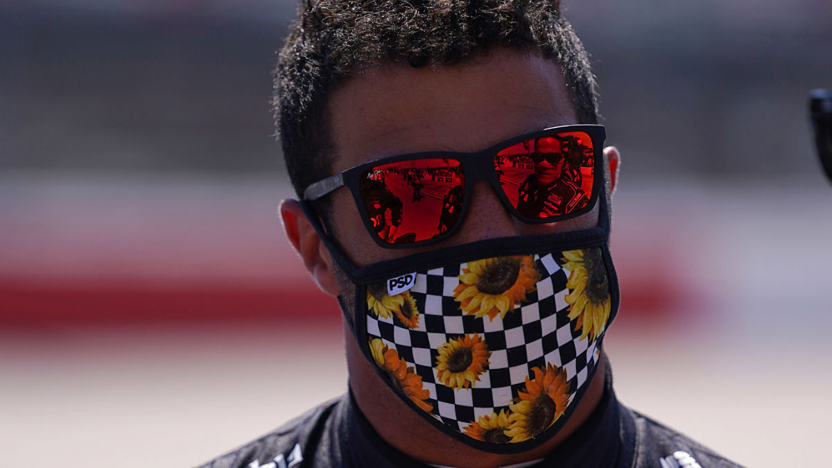 NASCAR Reportedly Lifts Outdoor COVID-19 Mask Ban For Teams