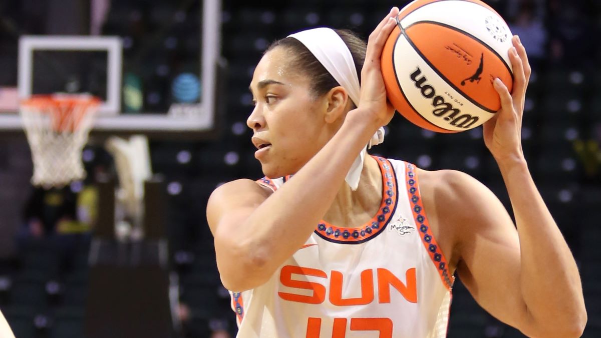 CT Sun's Jonquel Jones, Brionna Jones Excited For Commissioner's Cup