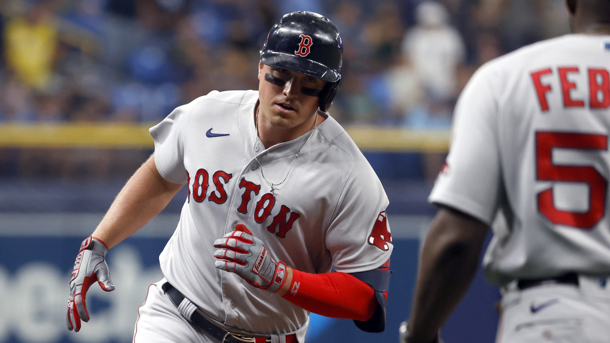 Watch Hunter Renfroe's Sacrifice Fly Propel Red Sox To Walk-Off Win