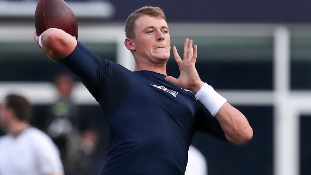 Patriots' Matthew Slater Raves About 'Great Young Man' Mac Jones