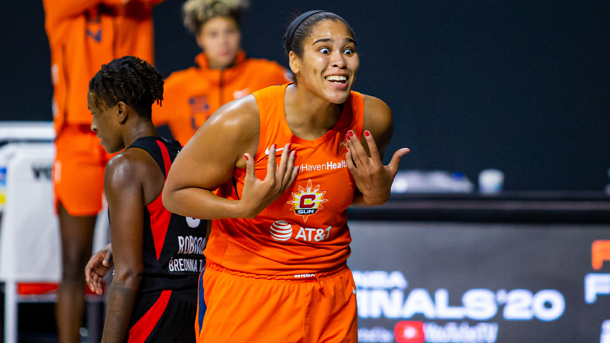 CT Sun Head Into WNBA Playoffs With Well Wishes From Patriots