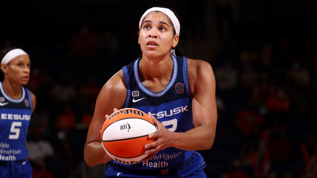 CT Sun Notebook: Brionna Jones Impresses With OT Block Vs. Mystics