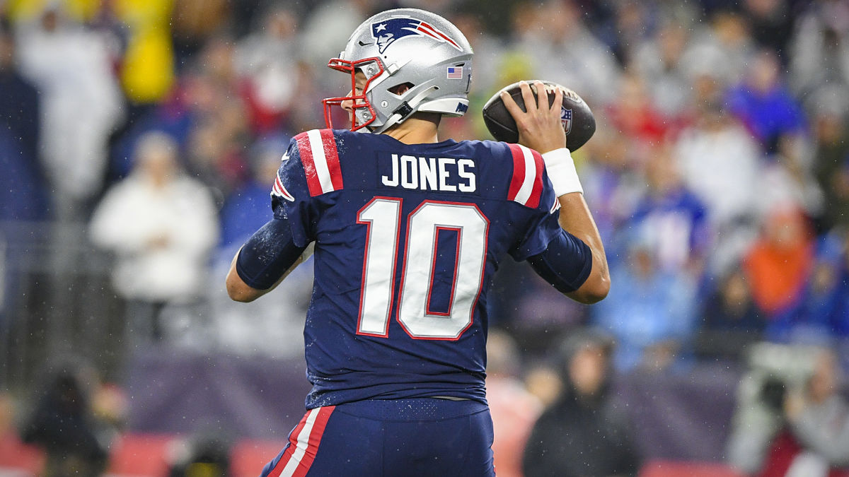 Mac Jones Using Patriots' Tough Losses As Learning Experiences
