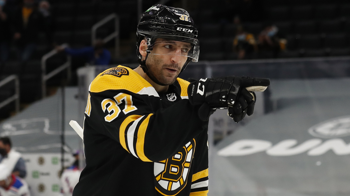 Bruins Captain Patrice Bergeron Wins Record-Breaking Fifth Selke Trophy