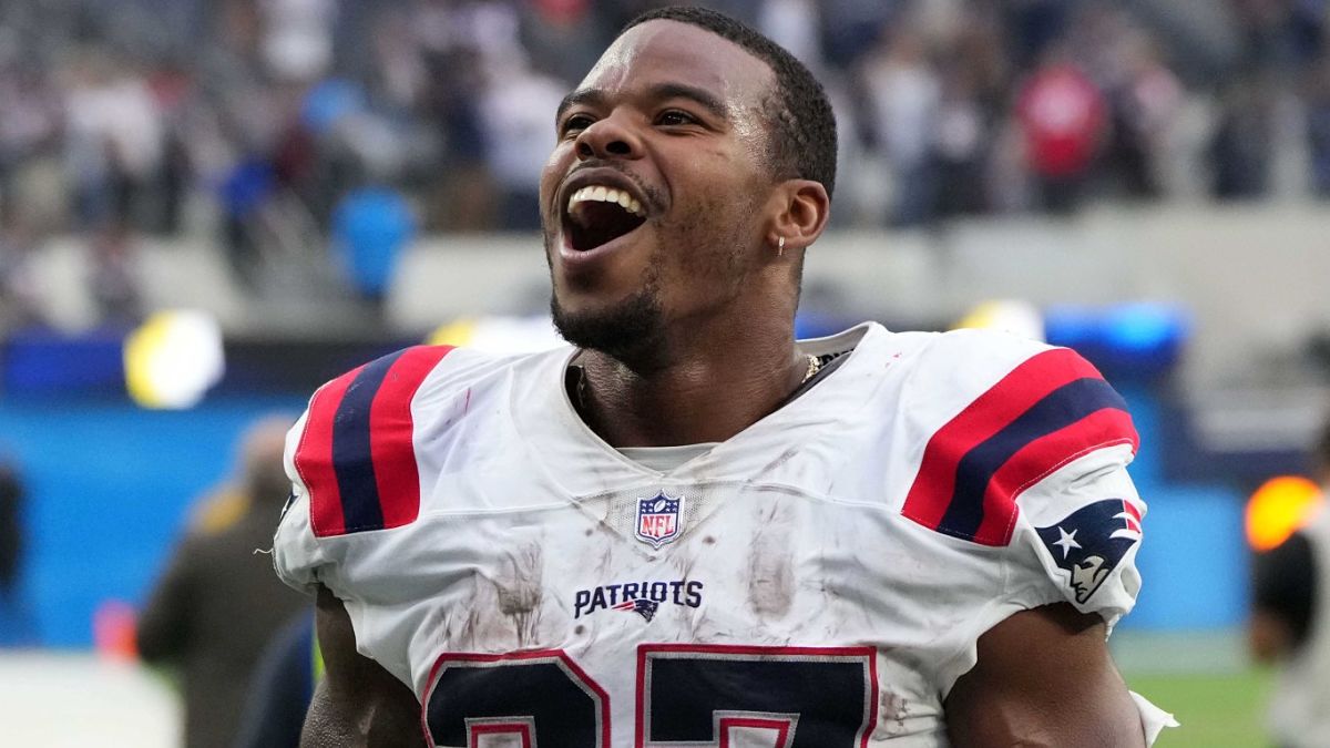 Patriots Midterm Review: Three Studs, Three Duds From First Nine Games