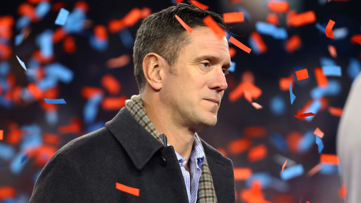 What Drew Bledsoe Told Mac Jones In Locker Room After Patriots-Titans