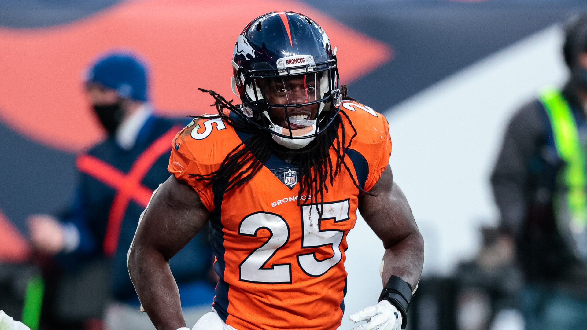 Pro Bowl Streaker: Deion Sanders Kept Me Out Of Jail (Video) - NESN.com