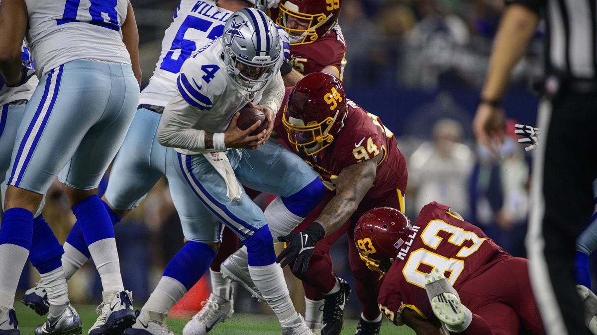 Washington Players Are Actually Throwing Punches At Own Teammates