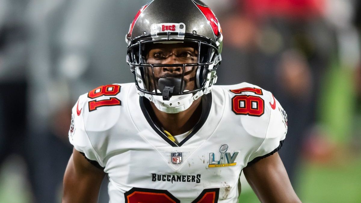 Antonio Brown Calling Himself 'American Hero' Underrated Part Of Rant