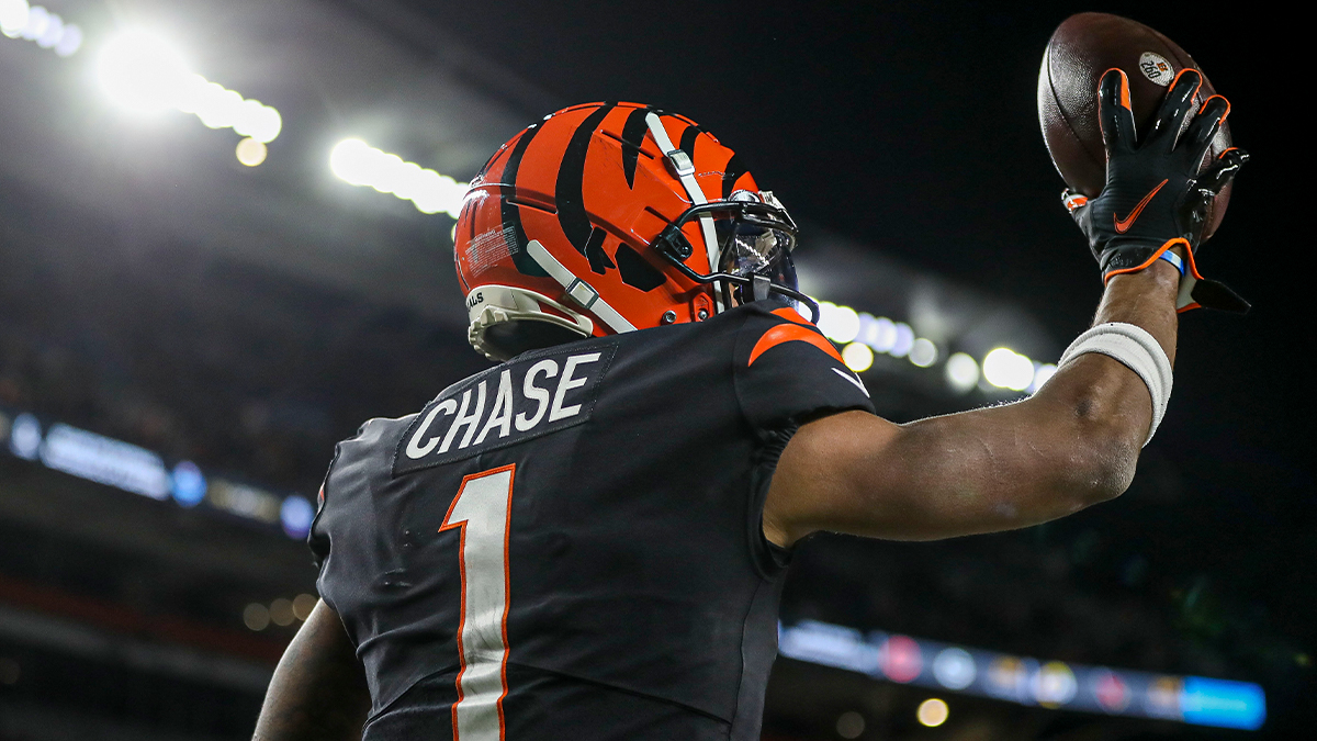 Ja'Marr Chase Replaces Mac Jones As Offensive Rookie Of Year Favorite