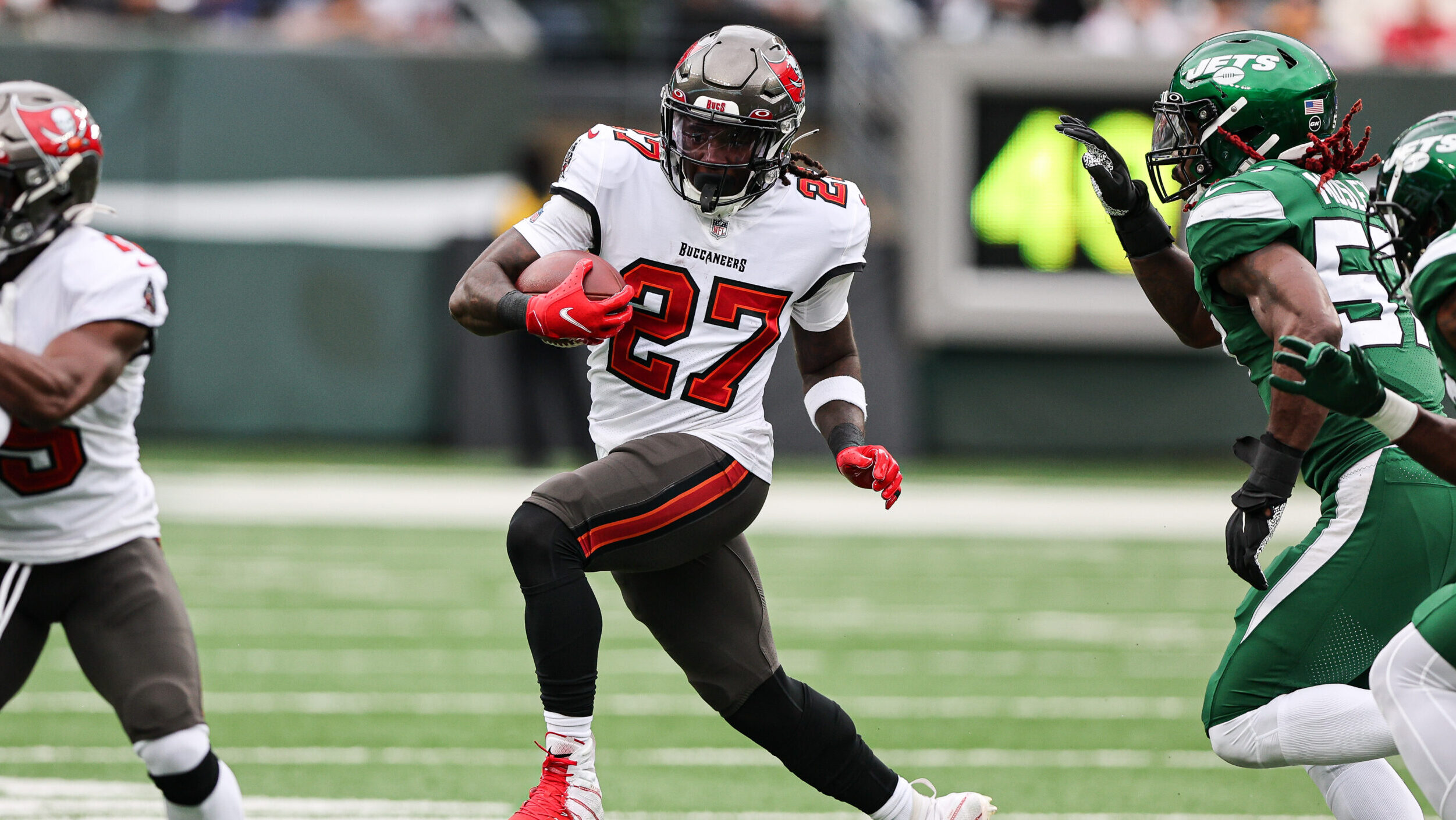 Robert Griffin III Consoled Tony Romo After Cowboys' Loss to Redskins ...