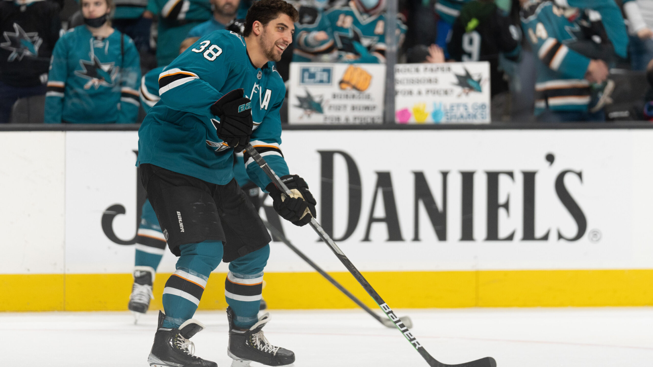 Sharks Defenseman Mario Ferraro Exits Game With Upper-Body Injury