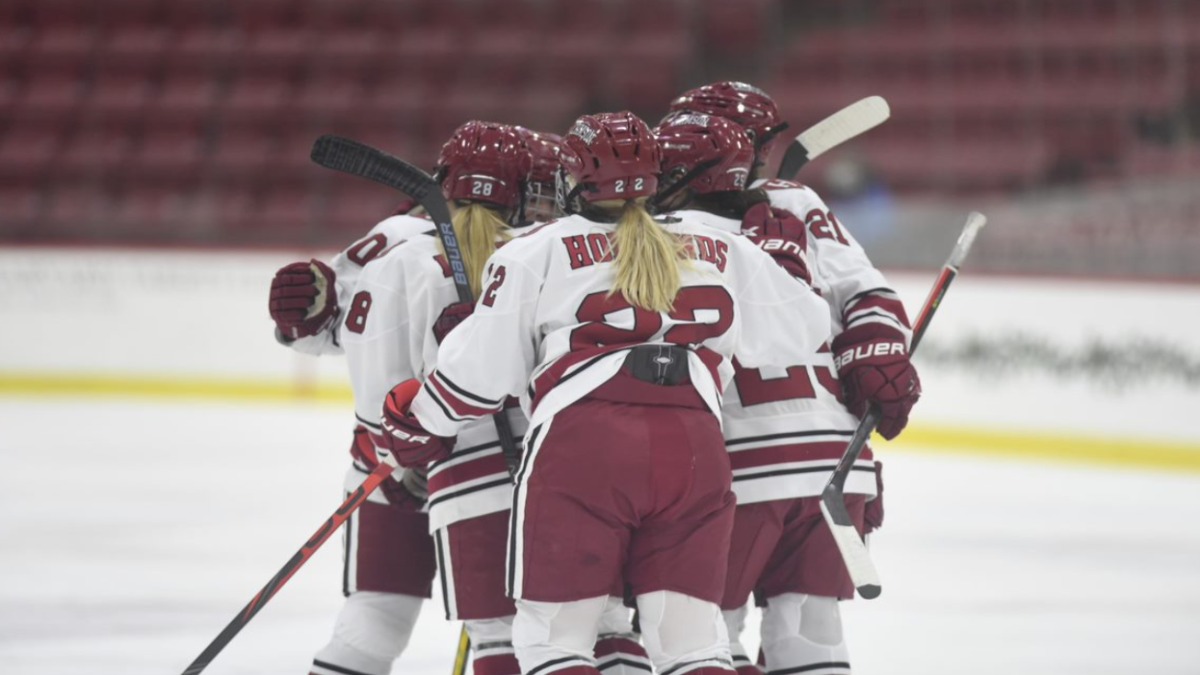 Women's Beanpot Wrap: Anne Bloomer Leads Harvard Past BU