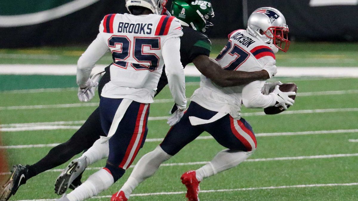 J.C. Jackson Yet To Hear From Patriots, Pending UFA Wants To 'Get Paid'