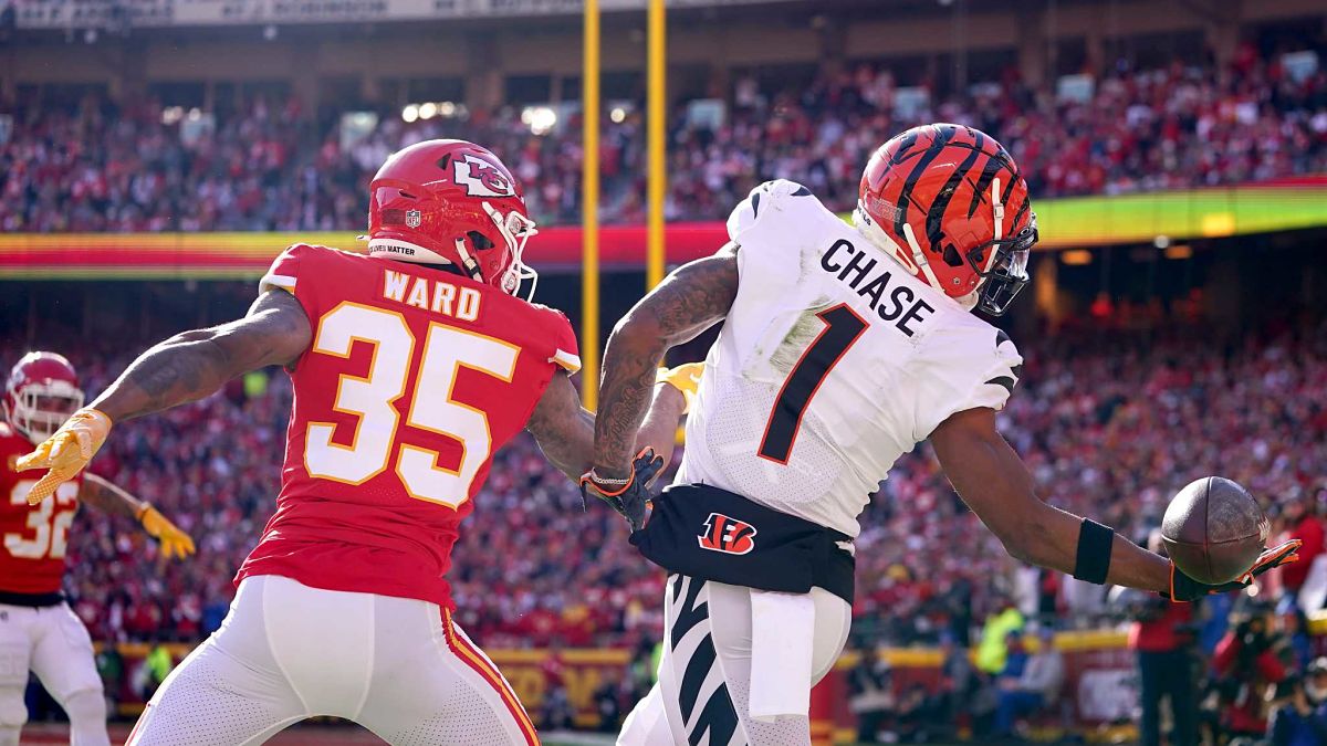 Bengals WR Ja'Marr Chase Named Offensive Rookie Of Year For 2022