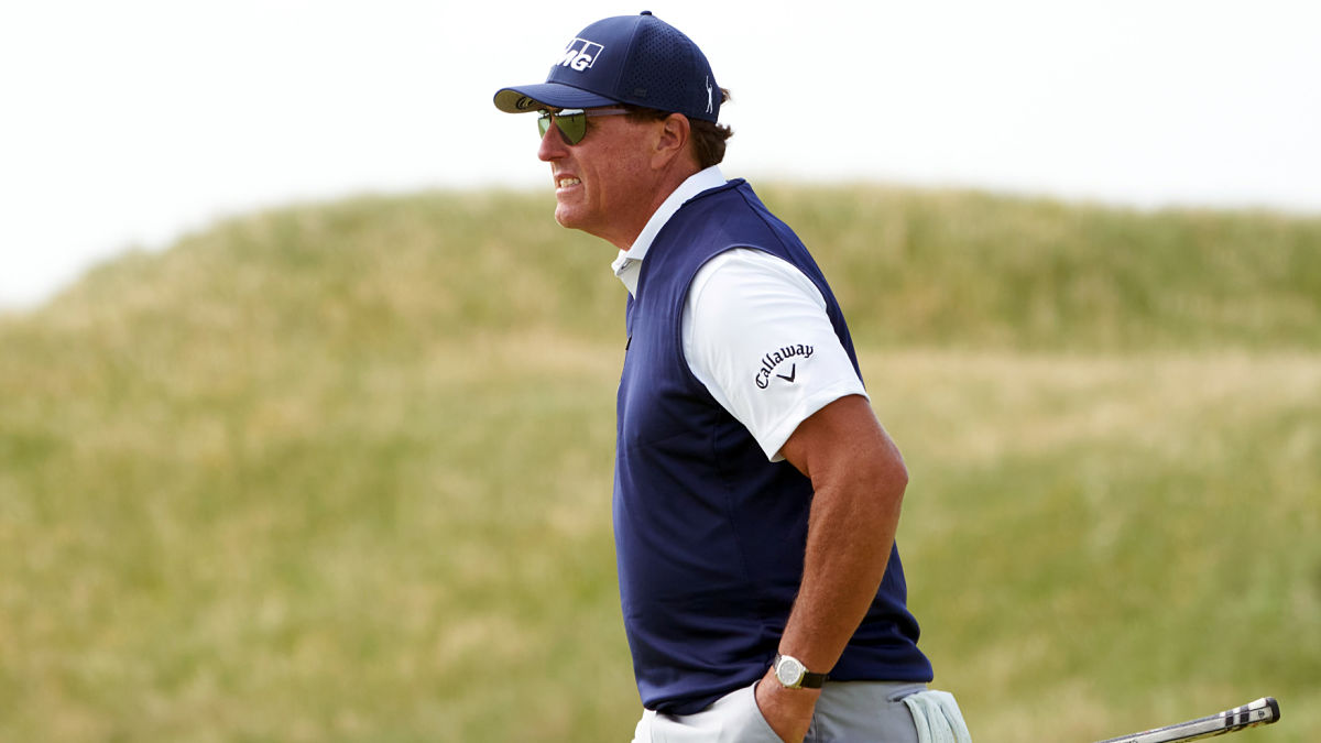 Julian Edelman, Darrelle Revis On Leaked Browns Free Agent Board (Photo ...