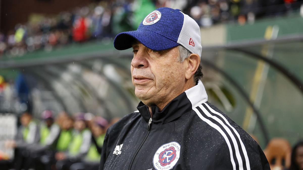 Bruce Arena Sets MLS Coaching Record In Rev's Home Opener