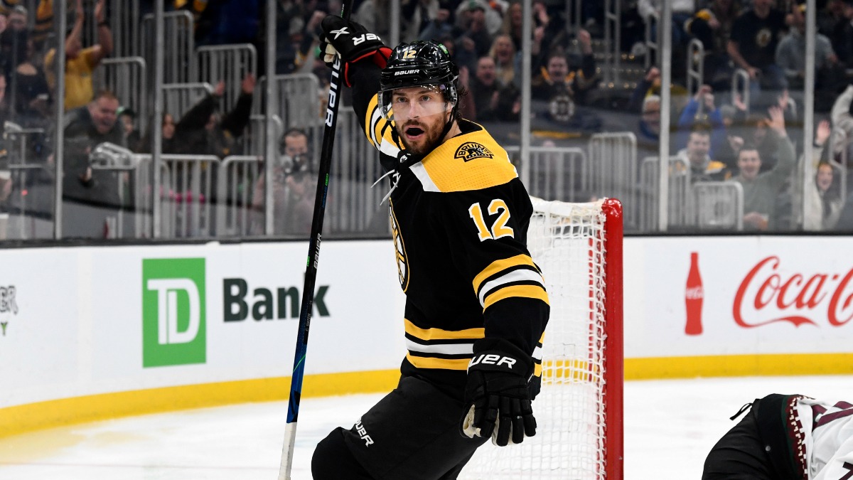 Third Line Stays Hot; Craig Smith Opens Scoring For Bruins Vs. Islanders
