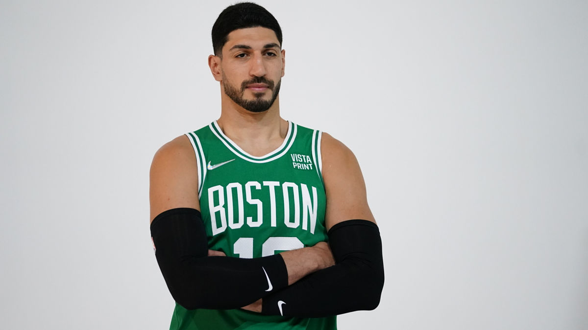 Reggie Wayne Turns Almost-Interception Into Touchdown With Amazing ...