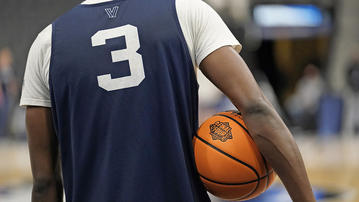 Play College Hoops Challenge Throughout Tournament To Win Big