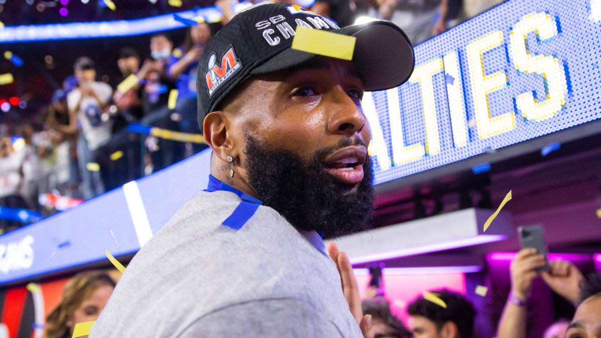 J.J. Watt Takes Shot to Face, Plays Through Incredibly Bloody Injury ...