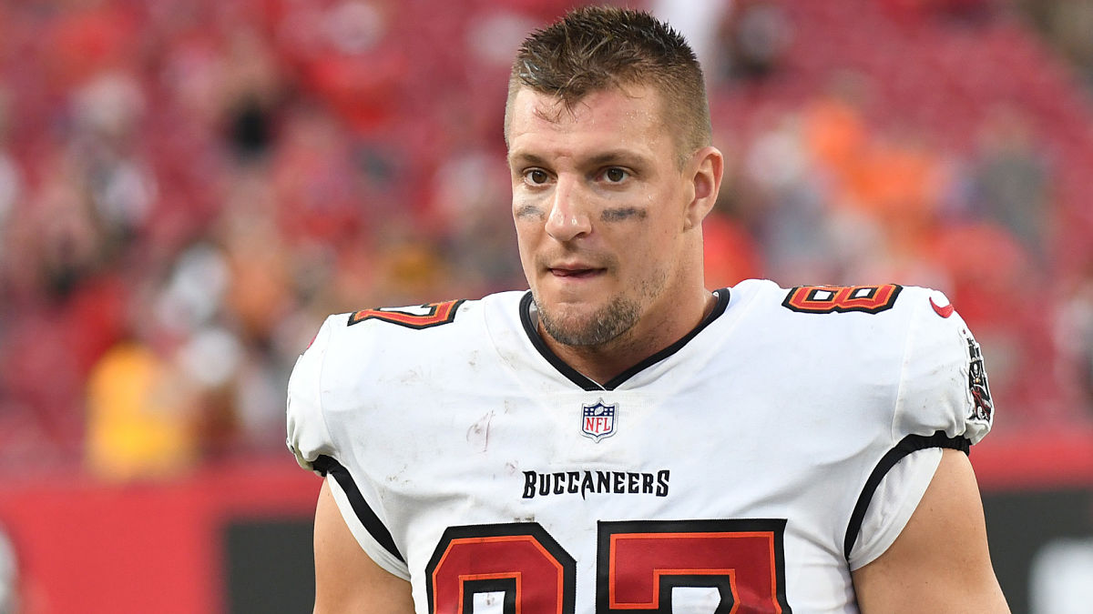 Julian Edelman Returns Punt For Touchdown, Sets Patriots Record (GIF ...