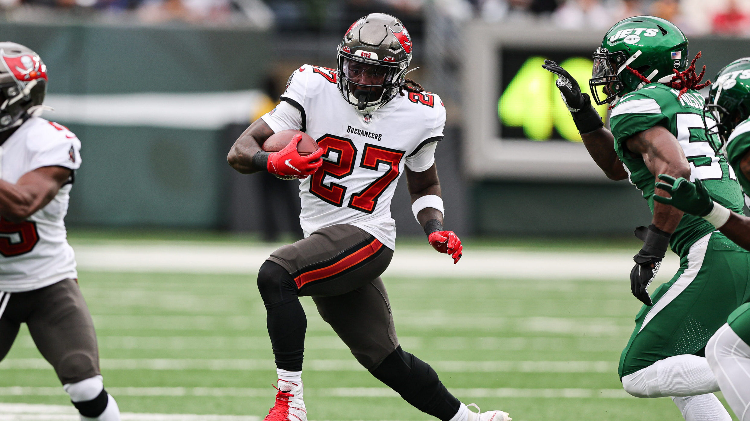 Mike Greenberg Points Out 10 Tom Brady Facts That Will 'Blow Your Mind ...