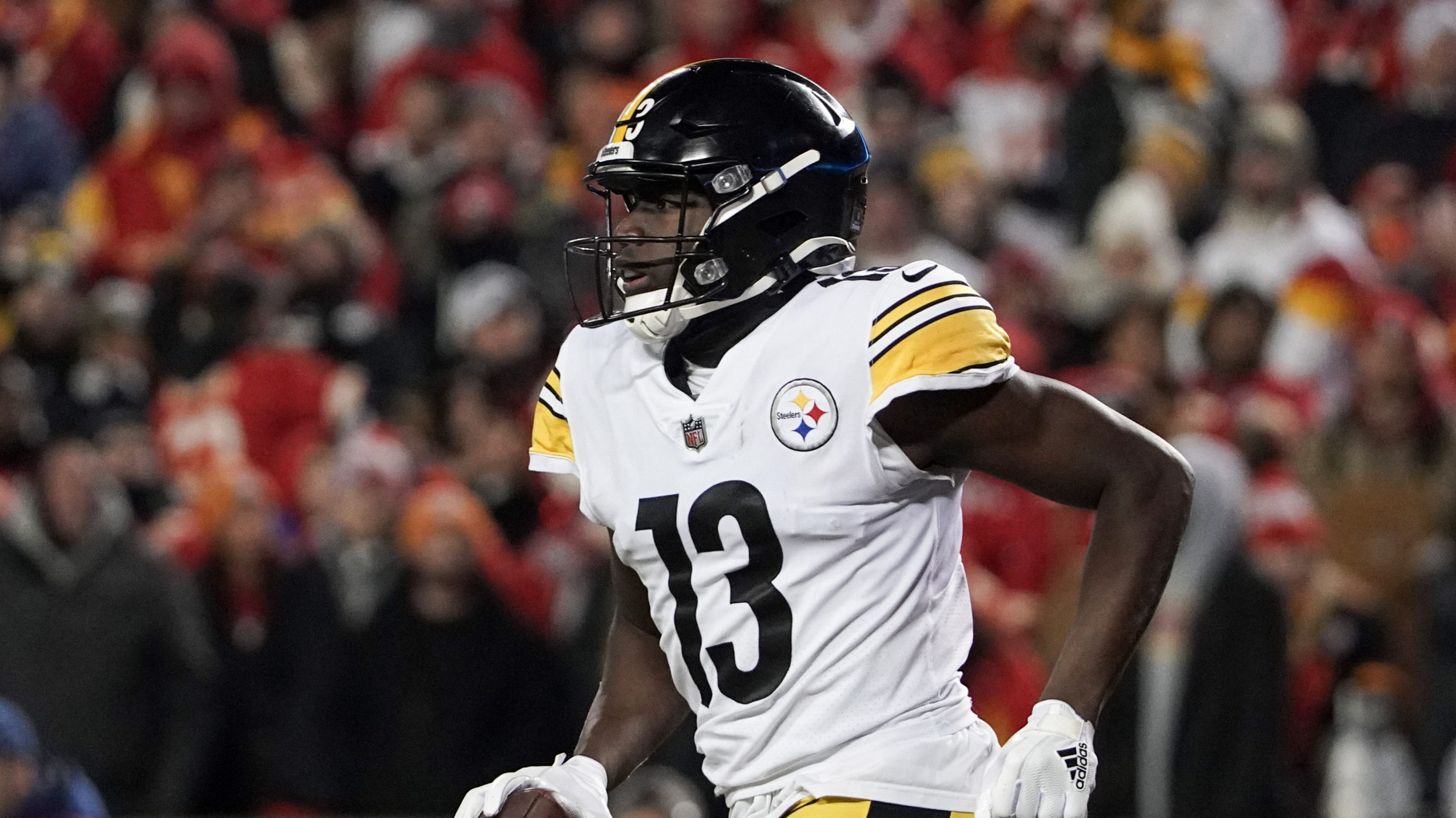 Michael Strahan Leaving Kelly Ripa, 'Live!' For 'Good Morning America ...