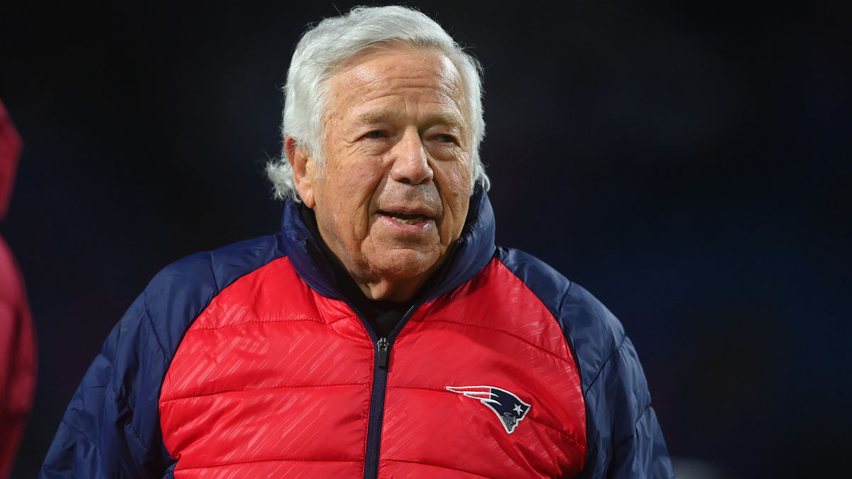 Rams Sign 6-Foot-10 Terrell Brown, Whose Most Notable Highlight at Ole ...