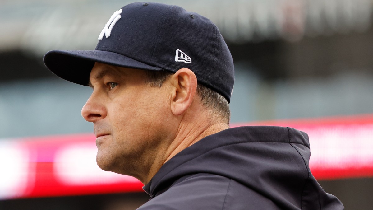 Aaron Boone Speaks Out After Yankees Fans Throw Trash At Guardians