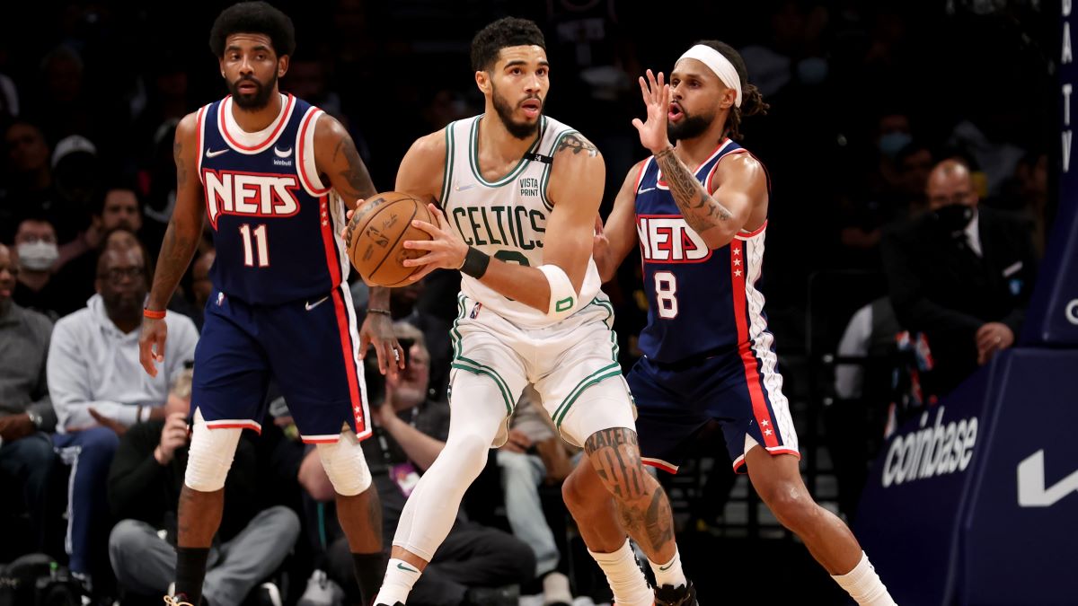 Rajon Rondo Hangs Out In Philippines, Records 'Triple-Double' With ...