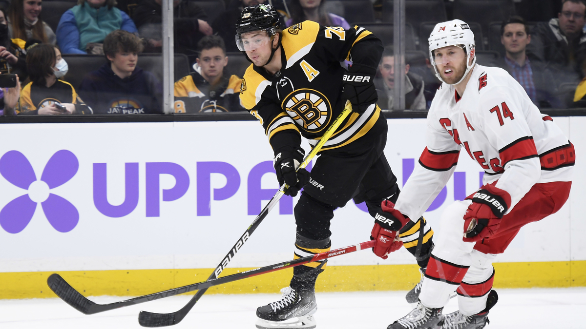 NESN Signs Bruins Broadcaster Jack Edwards to Contract Extension - NESN.com